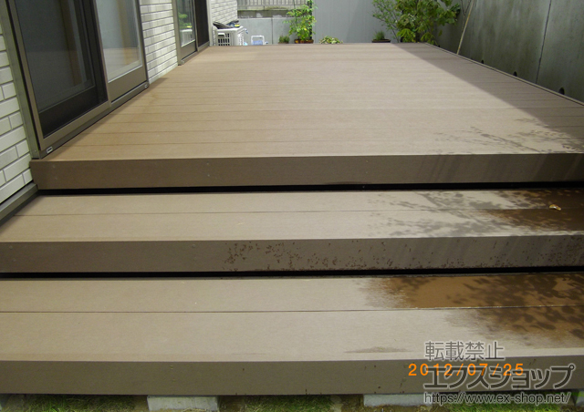 宮城県仙台市のYKKAPウッドデッキ施工例(リウッドデッキ 200 単体 +リウッドデッキ 段床 片側面タイプ+リウッドステップ5型 ...