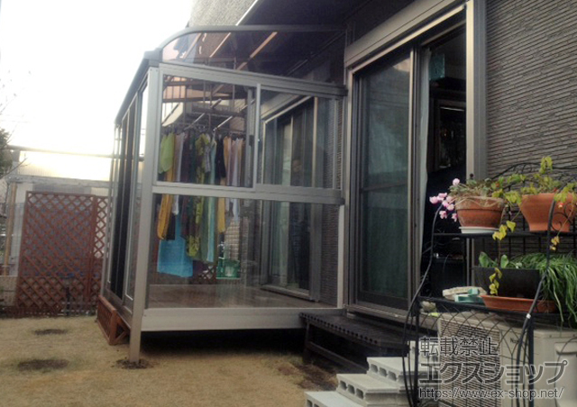 神奈川県横浜市のLIXIL リクシル（トステム）テラス囲い・サンルーム施工例(ほせるんですII R型 床納まり＋吊り下げ物干し 標準 2本入 ...