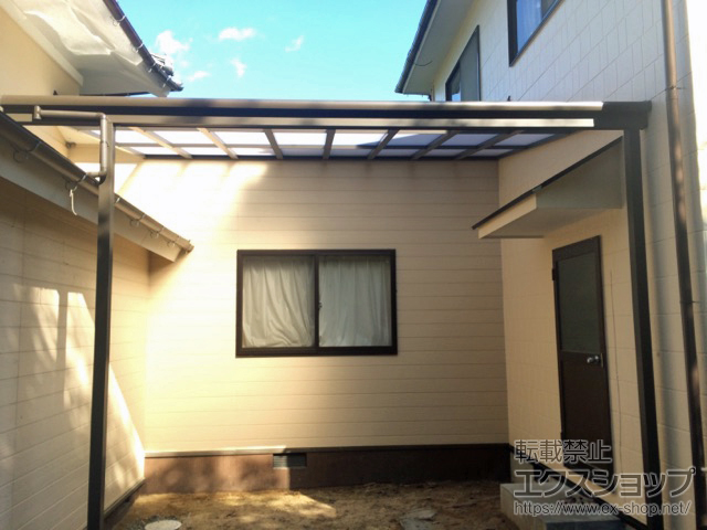 広島県福山市のLIXIL(リクシル)テラス屋根施工例(スピーネ F型 テラスタイプ 単体 積雪～20cm対応:32368133-1)