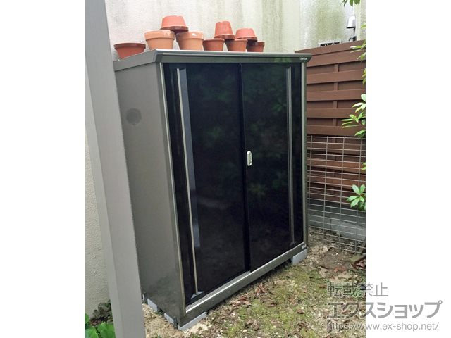 兵庫県西宮市のイナバ物置・屋外倉庫施工例(ナイソーシスター 1320×480×1603（KMW-135D-P） KMW-135D-P:50615956-1)