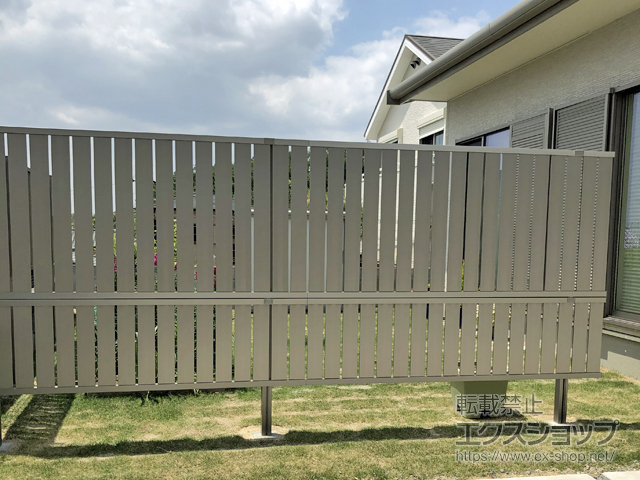 大阪府高槻市のLIXIL(リクシル)フェンス・柵施工例(フェンスAB TS2 縦スリット2 アルミ多段柱:70185773-2)