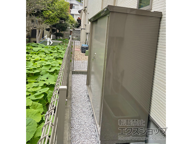 神奈川県横浜市のイナバ物置・屋外倉庫施工例(ナイソーシスター 1740×580×1603（KMW-176D-P） KMW-176D-P-NG:71017474-1)