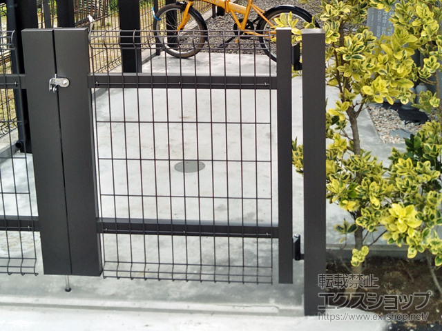 神奈川県小田原市のLIXIL リクシル(TOEX)門扉施工例(ハイグリッド門扉NF8型 両開き 柱使用:87729284-1)