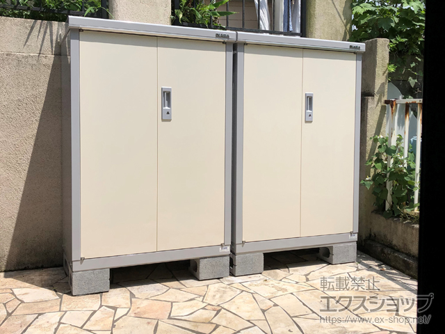 神奈川県横浜市のイナバ物置・収納・屋外倉庫施工例(アイビーストッカー 900×515×1303 BJX-095C-FW:87952284-1)